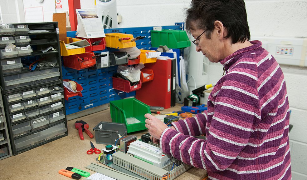 HVAC Control Panel Manufacturers | HVAC Controllers | About Us | Sarum